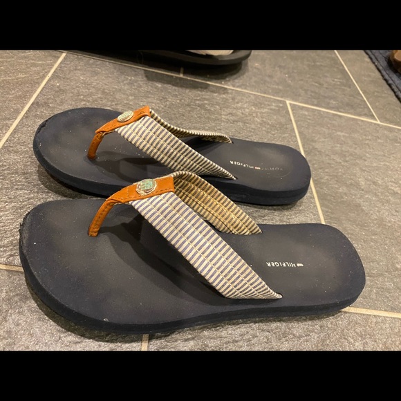 Tommy Hilfiger | Shoes | Tommy Hilfiger Flip Flips | Poshmark